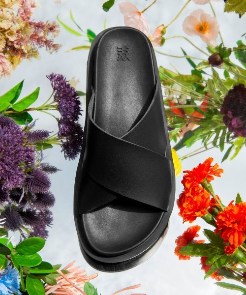 MUSINSA | YASE OFFICE SLIDE LEATHER BLACK 547