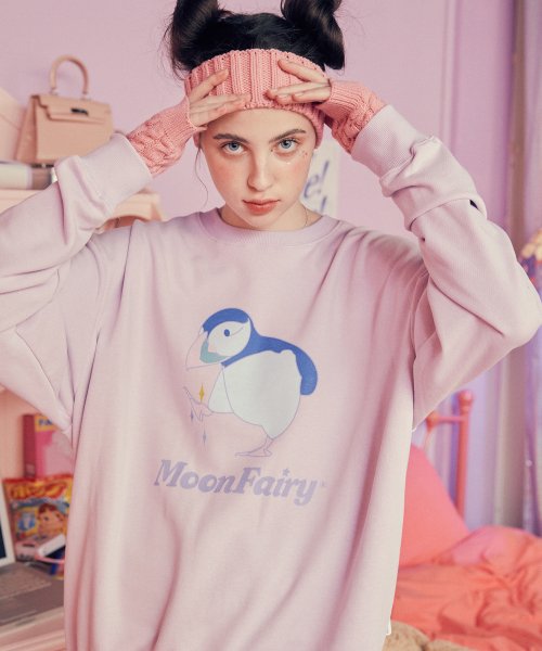 MUSINSA | MOON FAIRY Dancing Puffin Sweatshirt - Pink