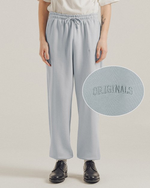 MUSINSA | BESLOW [ORIGINALS] 21SS COMFY SMALL ARC LOGO SWEATPANTS GREY