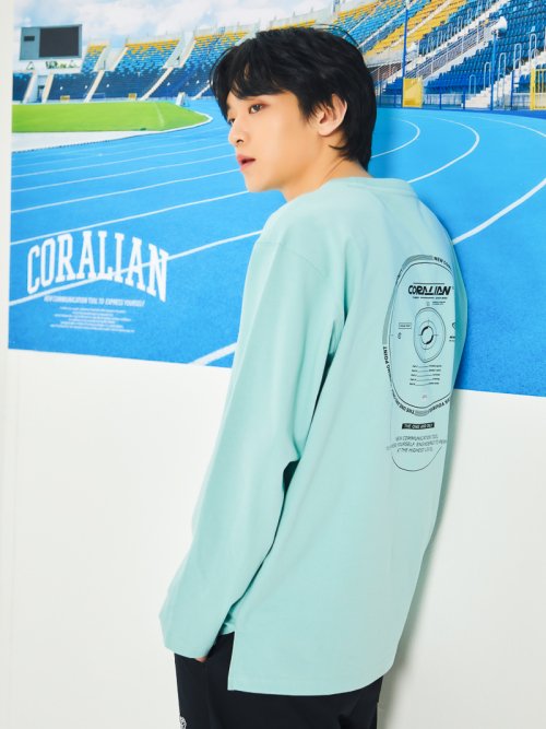 코랄리안(CORALIAN) 런오프 플레이어 긴팔 티셔츠 민트 - 사이즈 & 후기 | 무신사