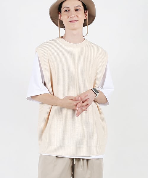 MUSINSA | MODERMENT Oversized Hachi Knit Best [Ivory]