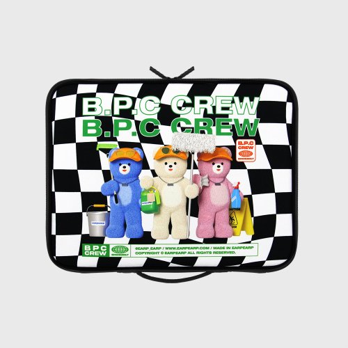 MUSINSA | EARPEARP CHECKER BOARD BPC CREW-BLACK/WHITE(13 inch book pouch)