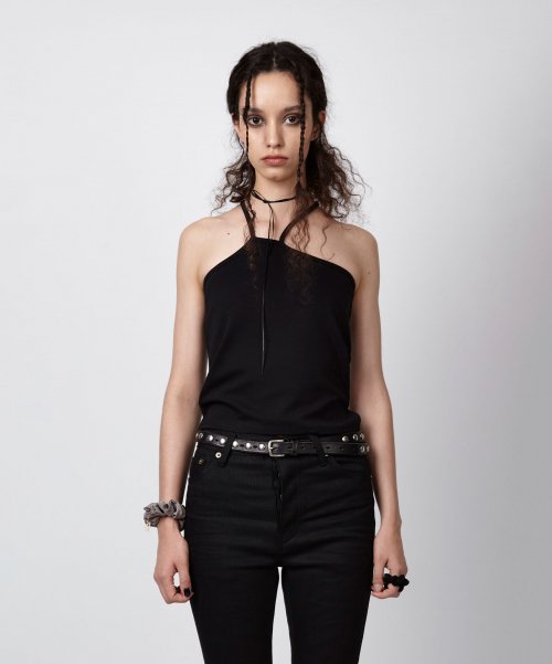 MUSINSA | EAN JO EMBROIDERY HALTER NECK SLEEVELESS (BLACK)