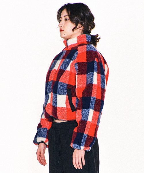 MUSINSA公式 | FREAKISH BUILDING WEIRD FLEECE CROP JACKET (RED)