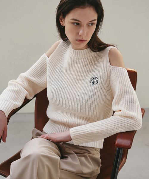 닉앤니콜(NICK&NICOLE) SIGNATURE CUT OUT CREW NECK KNIT_CREAM - 사이즈 & 후기 | 무신사