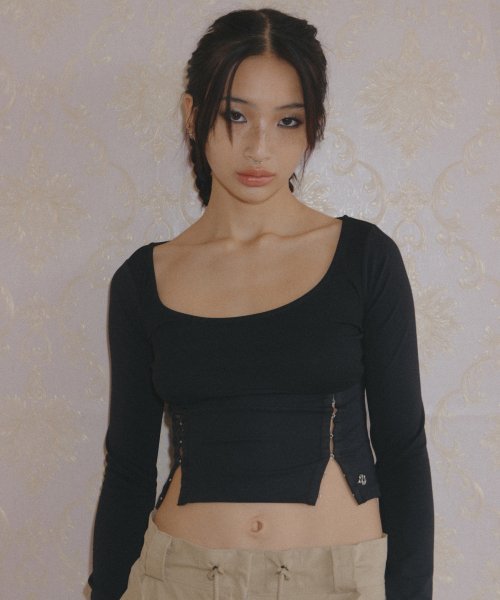 MUSINSA | EXPIRED GIRL Mia Hook Top Black