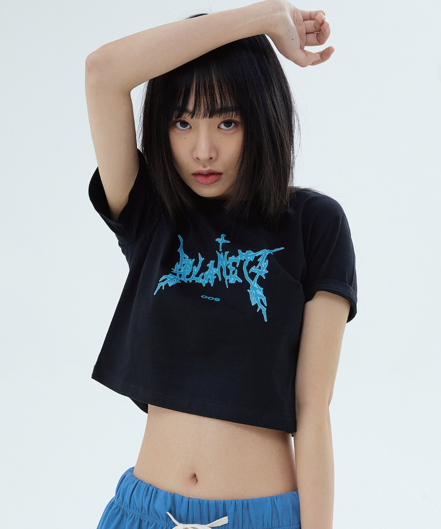 VENHIT NOIZE 短版T恤 (Creatrip)