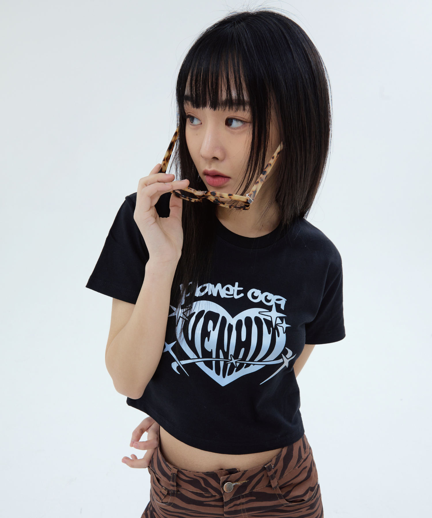 VENHIT PLANET METALLIC 短版T恤 (Creatrip)