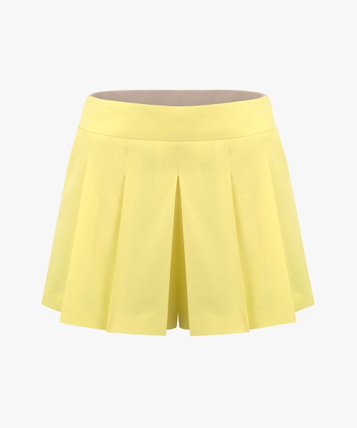 MUSINSA | FAIRLIAR Wide Pleated Short Pants (Yellow)