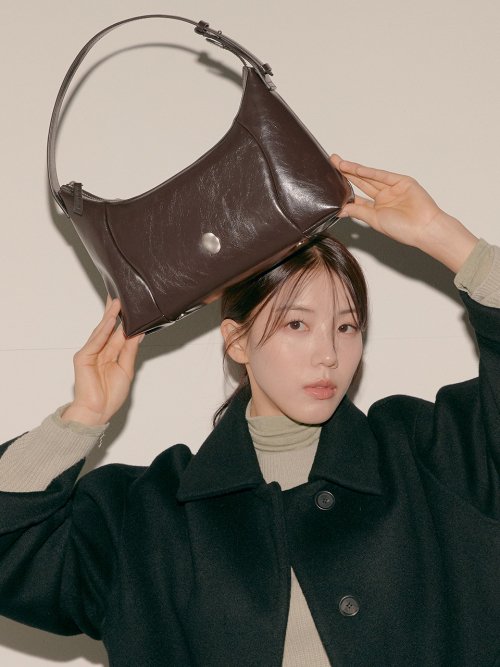 MUSINSA | OSTKAKA Knut Wave Chocolate