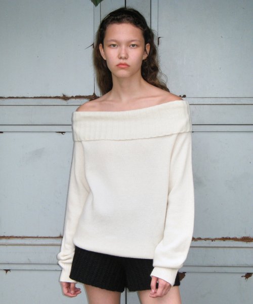 MUSINSA | SINOON OFF SHOULDER KNITWEAR (OFF WHITE)