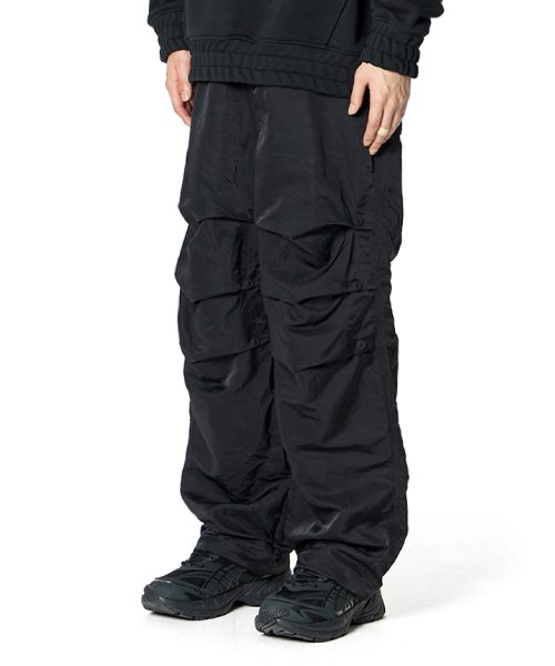 MUSINSA | LOCKHEED MARTIN Button Armor Pants (BLACK)