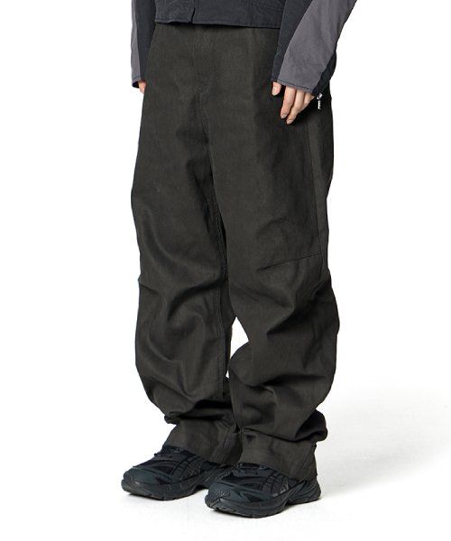 MUSINSA | LOCKHEED MARTIN Big Fit Denim Pants (DARK BROWN)