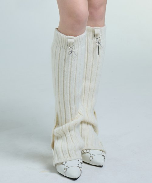 MUSINSA | LUV IS TRUE AM LEG WARMER (IVORY)