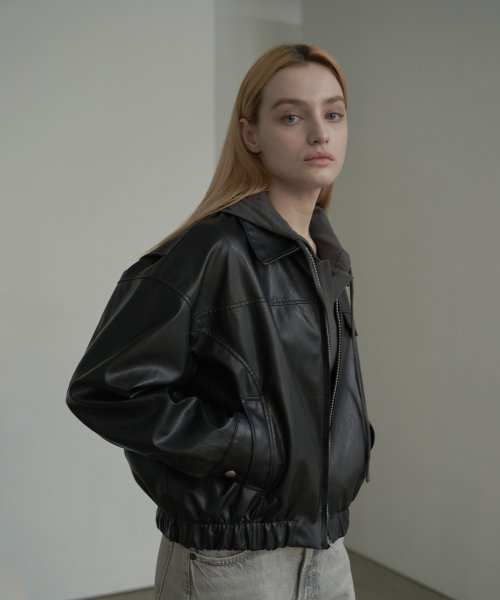 MUSINSA | SPERONE WOMEN Overfit curved glow leather jacket (black)