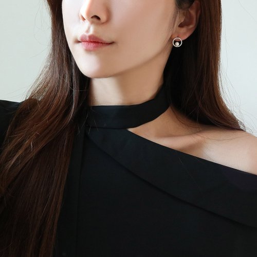 MUSINSA | PAUL BRIAL Inner circle pearl earrings PYBE0279