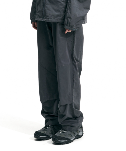 록히드마틴(LOCKHEED MARTIN) LEAF VENTILATION PANTS (CHARCOAL) - 사이즈 & 후기 | 무신사