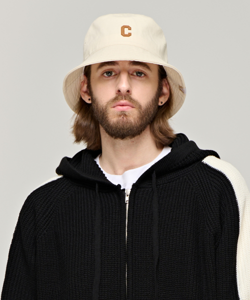 MUSINSA | CARGOBROS CB Logo Round Bucket Hat (Ivory)
