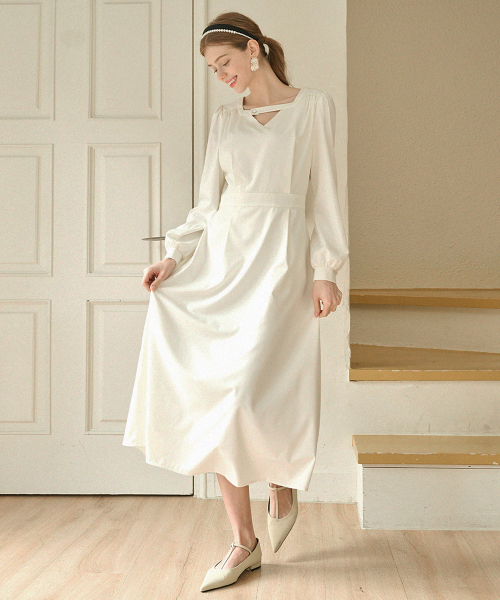 MUSINSA | MICANE [44-120] Obad Neck Accent One-Tuck Long Dress