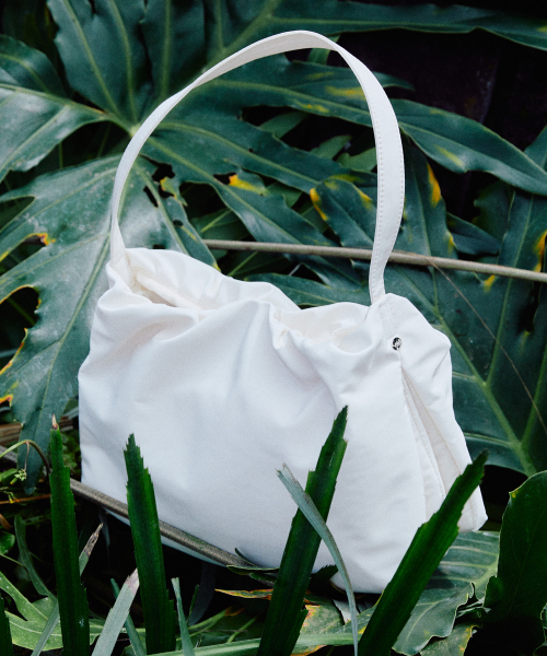 튜드먼트(TTUDEMENT) SHELL HOBO BAG CREAM - 사이즈 & 후기 | 무신사