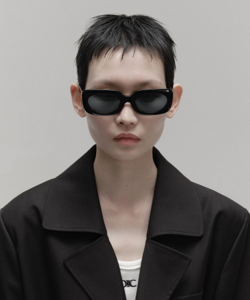 oioi | 韓国No.1ファッション通販・MUSINSA公式