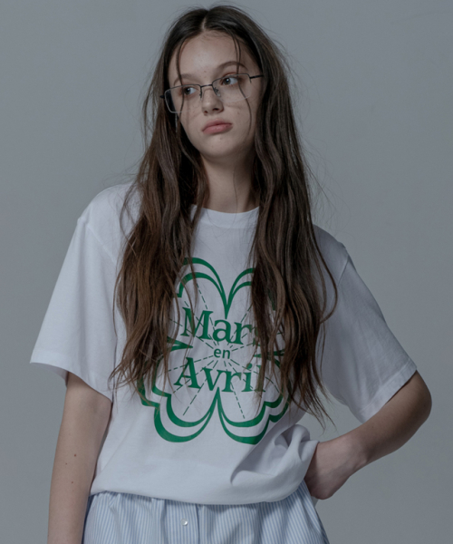 MUSINSA | MARS EN AVRIL Clover Round Short-Sleeved T-shirt (White Green)