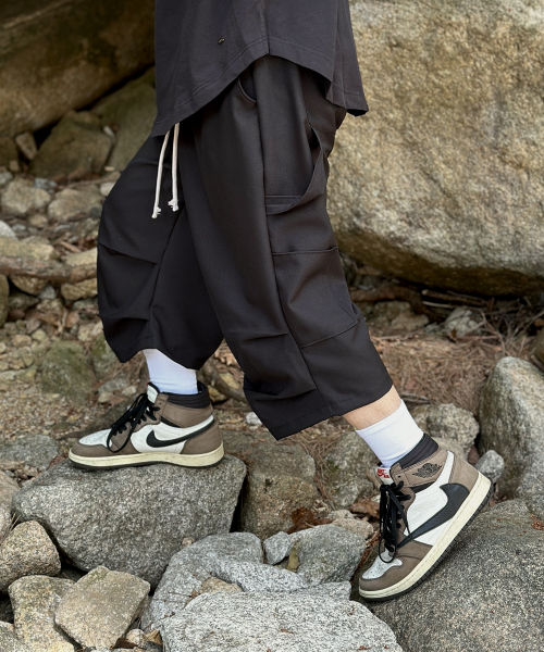 MUSINSA | CLACO Parasuit Carpenter Bermuda Capri Pants (Black)