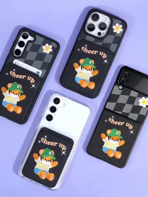 MUSINSA | DESIGNSKIN Retro Embroidery Pocket Case-Black/Koongun