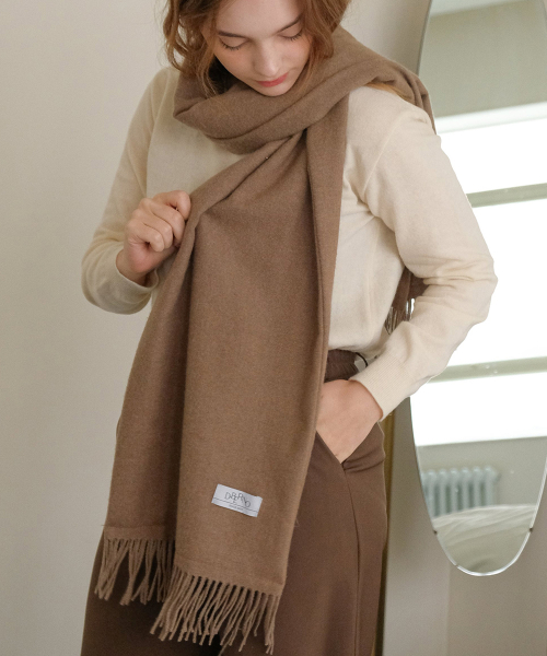 MUSINSA | DBERNO [Auxiliary Battery Included] Diverno Solid Heated Muffler (Brown)