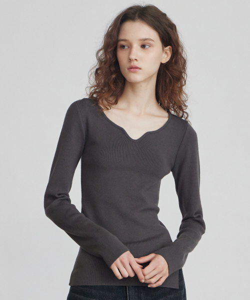 MUSINSA公式 | ITOV SEOUL Ribbed V-neck Knit CH