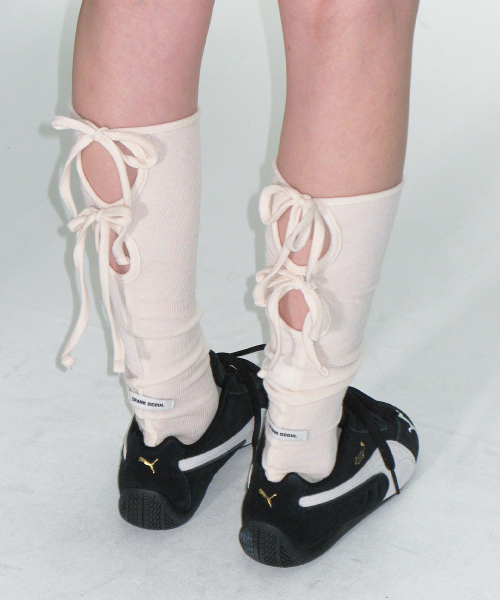 MUSINSA公式 | CRANK Knit Ribbon Leg Warmer_Ivory