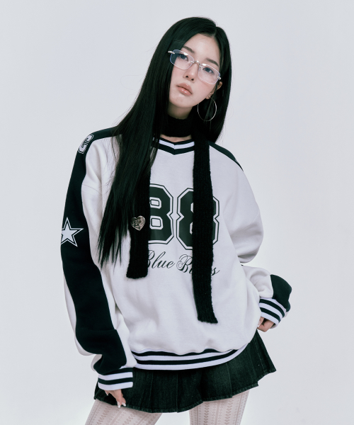 본챔스(BORN CHAMPS) 88 스타 맨투맨 B24FT08WH - 사이즈 & 후기 | 무신사