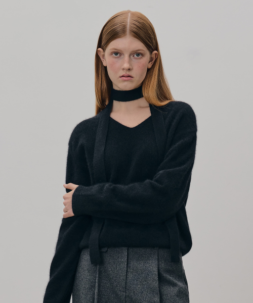 MUSINSA | TTUDEMENT V-NECK MUFFLER KNIT TOP BLACK