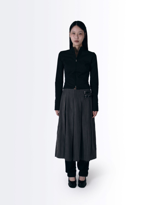 Musinsa Sio Buckle Pleated Stripe Maxi Skirt [gray]