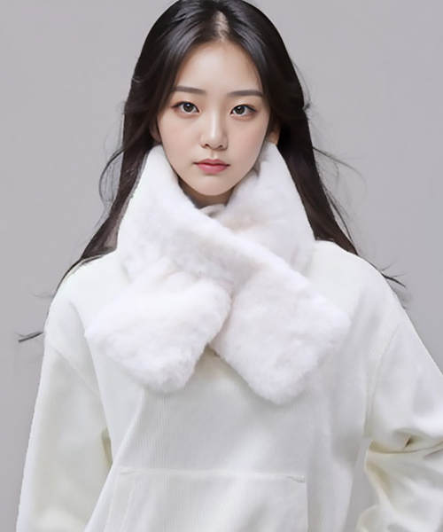 MUSINSA | CHASECULT Women's Mink Fur Muffler - Ivory