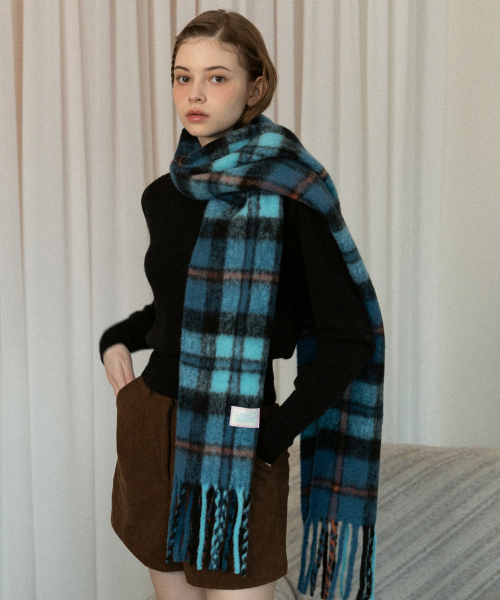 MUSINSA | TATIANA Blue Variation Check Wool Blended Muffler MF8126
