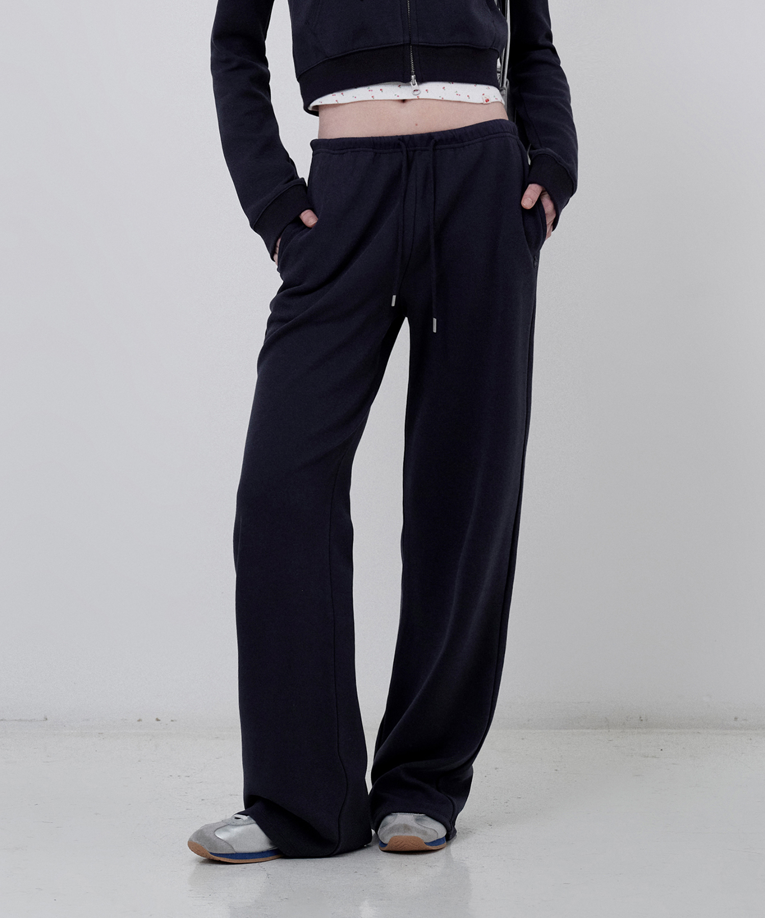 Kirsh Plain 直筒寬版長褲 (深海軍藍) (Creatrip)