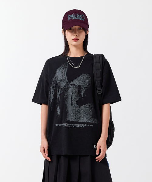 오드스튜디오(ODDSTUDIO) 엔젤릭 그래픽 오버핏 티셔츠 - BLACK - 사이즈 & 후기 | 무신사