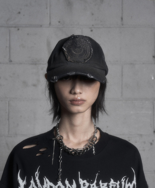 런던파퓸스 아카이브(LONDON PARFUMS ARCHIVE) DISTRESSED APPLIQUE CAP BLACK - 사이즈 ...