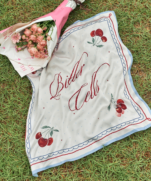 비터셀즈(BITTERCELLS) 빈티지 체리 스카프-크림 - 사이즈 & 후기 | 무신사