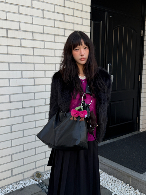필인더블랭크(FILLINTHEBLANK) [FITB X 다샤] D. Wide Strap Bag (black) - 사이즈 & 후기 ...