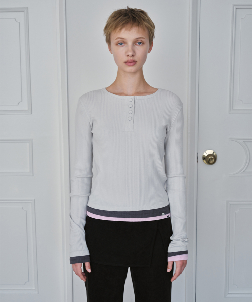 시메트릭 퍼센트 Layered Henley Neck Top / Light Grey - 위시버킷