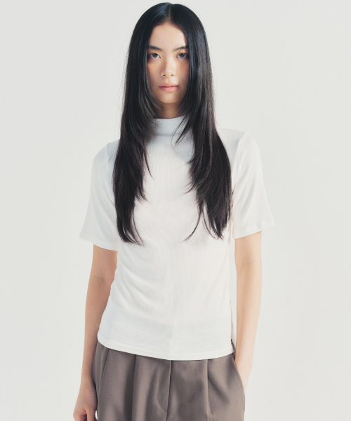 닉앤니콜(NICK&NICOLE) LABEL SOFT MOCK NECK HALF TOP_IVORY - 사이즈 & 후기 | 무신사