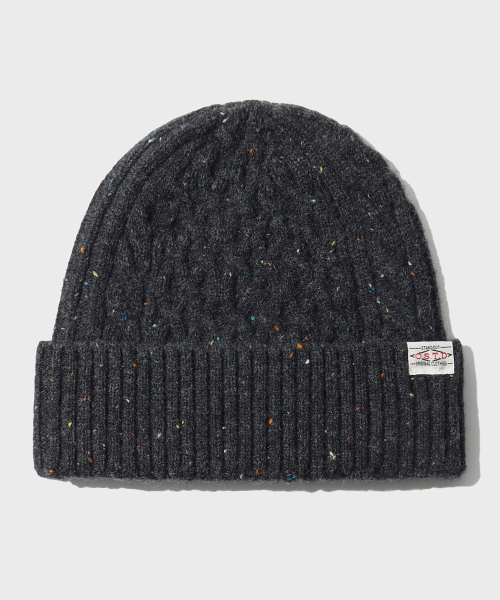 아웃스탠딩(OUTSTANDING) CABLE BEANIE_CHARCOAL - 사이즈 & 후기 | 무신사