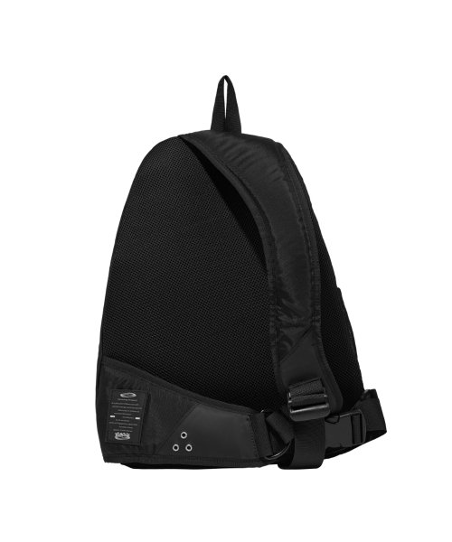 MUSINSA | OPENING PROJECT Essential Crossbody Bag - Black
