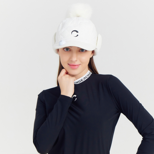 MUSINSA | CHALLENGER Women's Fox Fur Pom Pom Quilted Cap Off White