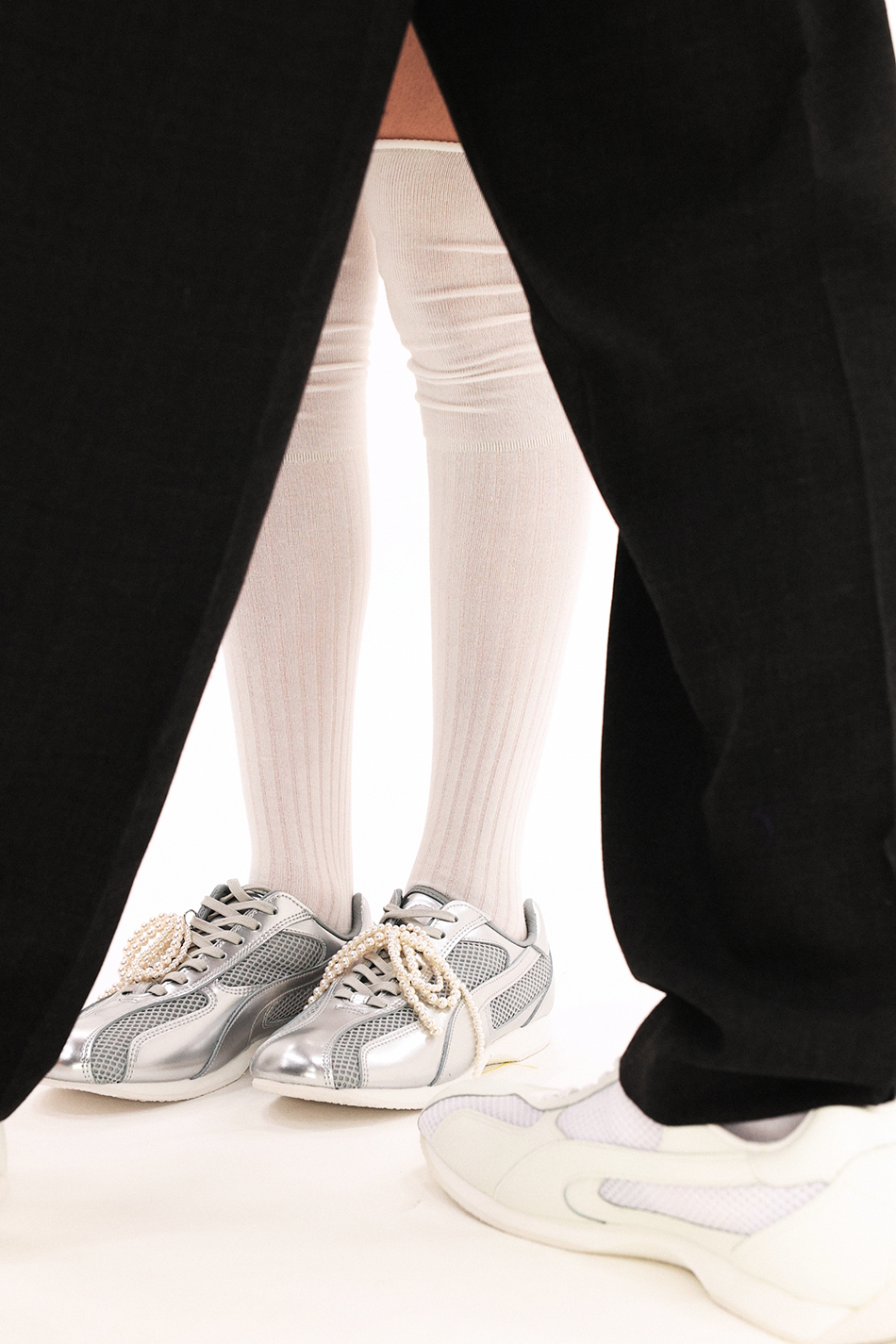 [Lab Series] 스파이더 레더 스니커즈 화이트 - 감도 깊은 취향 셀렉트샵 29CM