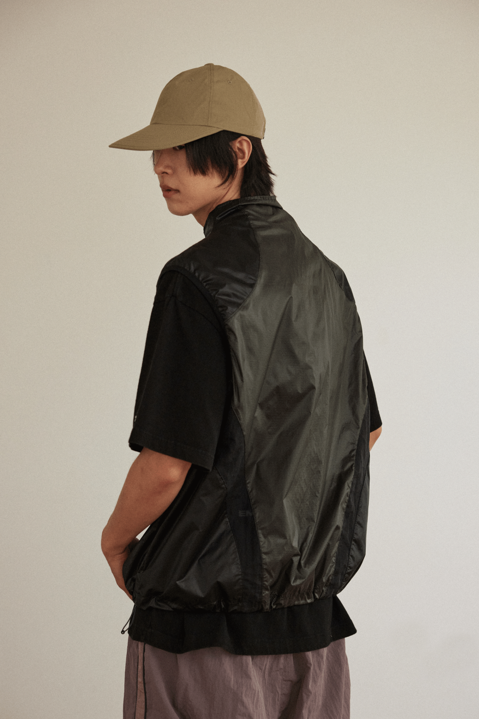 tracking vest -black- - 감도 깊은 취향 셀렉트샵 29CM