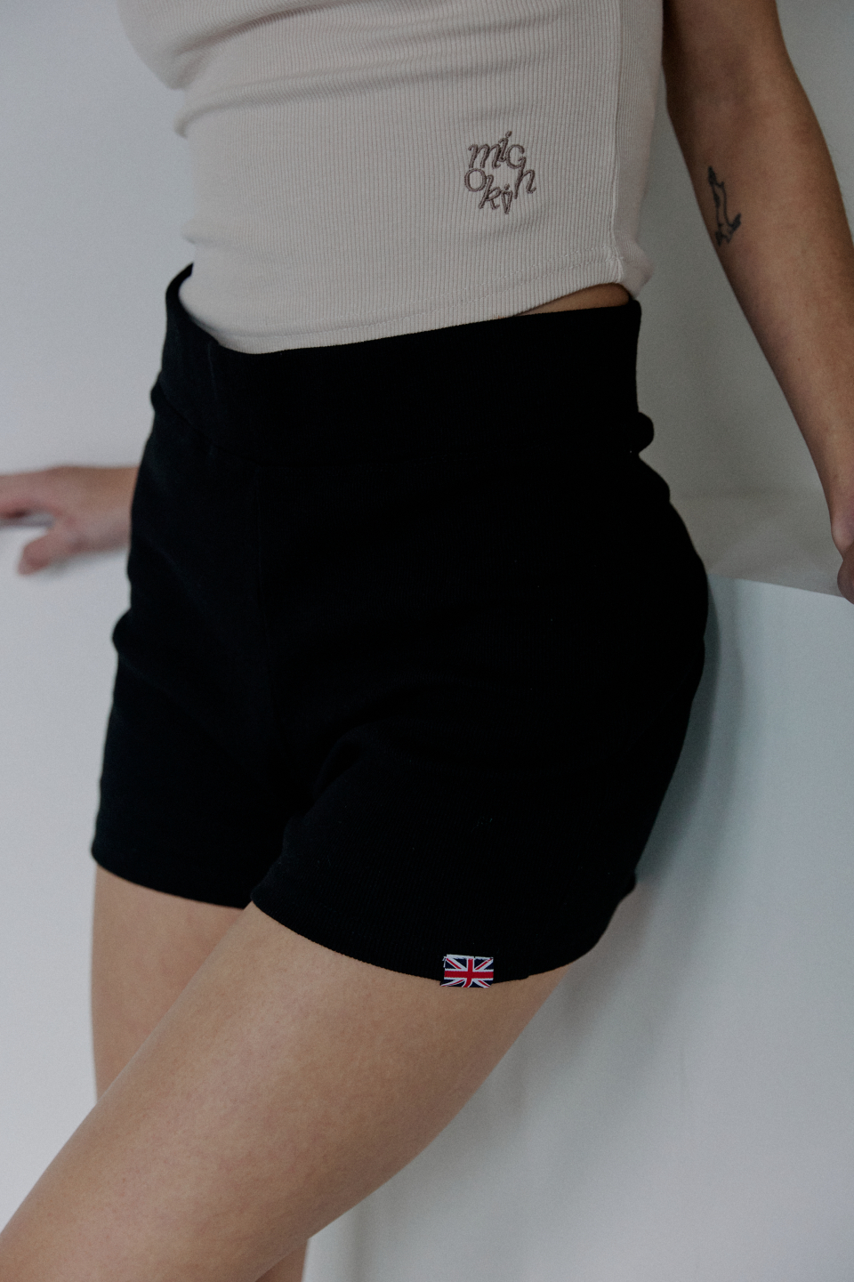 UNION JACK RIBBED SHORTS BLACK - 감도 깊은 취향 셀렉트샵 29CM