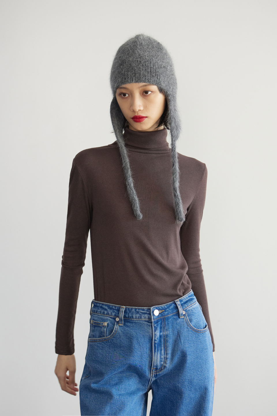 BASIC TURTLE NECK TOP BROWN - 감도 깊은 취향 셀렉트샵 29CM